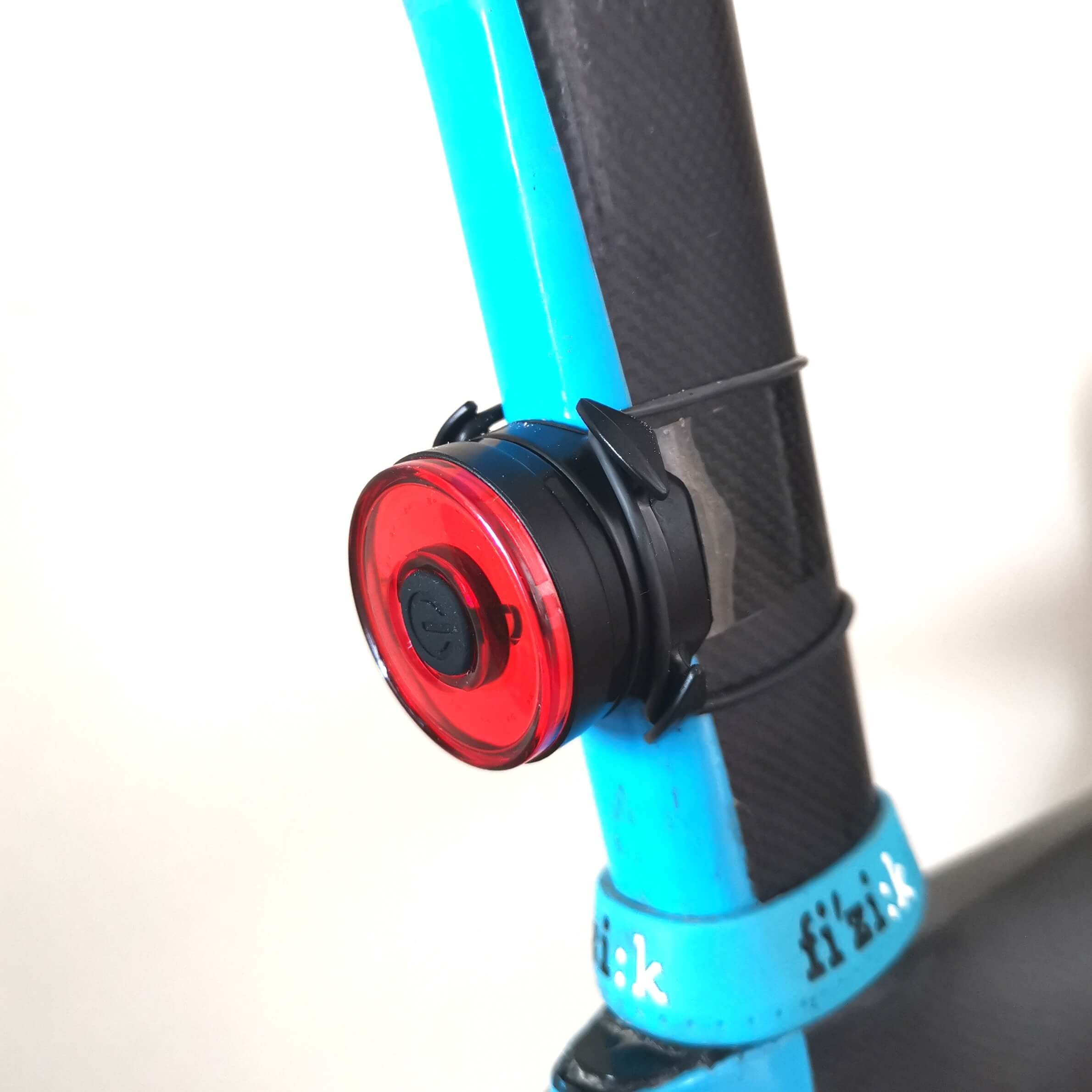 T40 Smart Rear Light - Cyclexafe: Cycling Apparels | Bicycle Accessories
